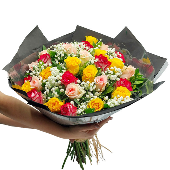 Buquê Real de Rosas Multicoloridas 24 Rosas Colombianas – enrose ltda